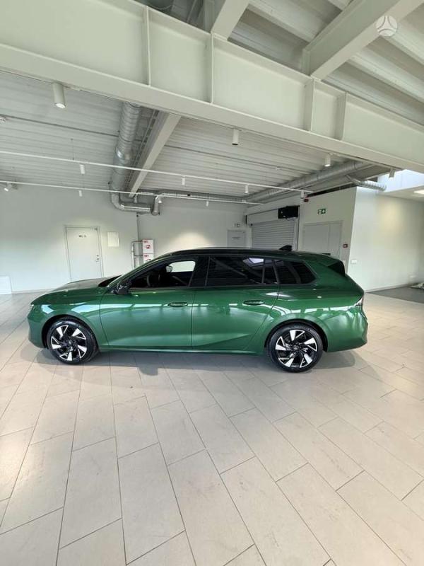 Green Opel Astra 2026 in Siauliai, with an engine capacity of 1.20 L and mileage of 0 thousand km for 27950 €, photo 7 on AUTOMOTO.COM.LV