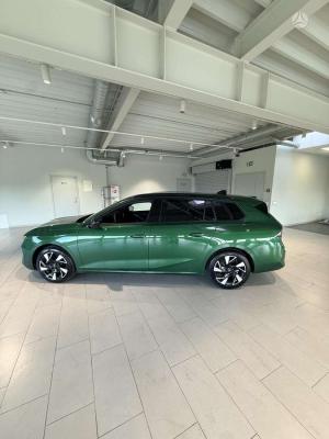 Green Opel Astra 2026 in Siauliai, with an engine capacity of 1.20 L and mileage of 0 thousand km for 27950 €, photo 8 on AUTOMOTO.COM.LV
