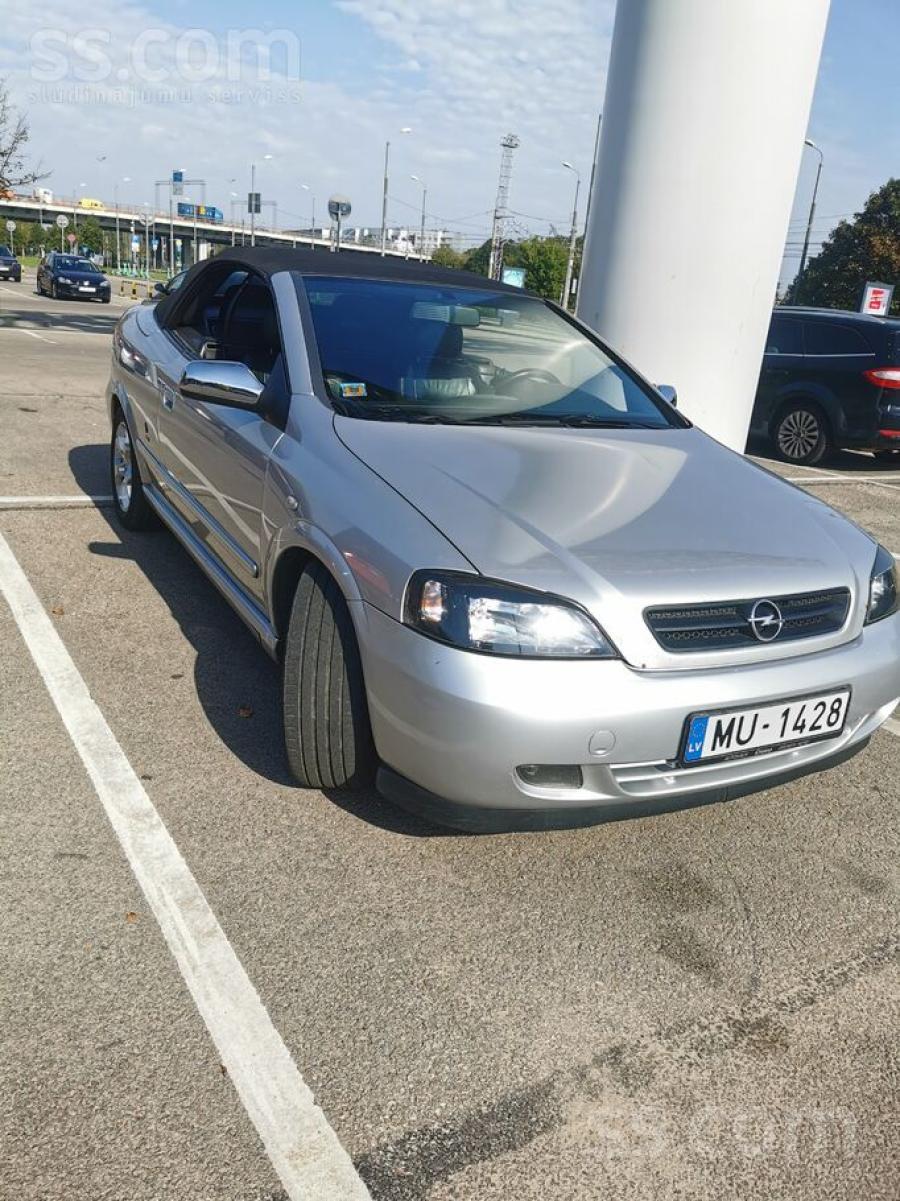 Pelēks Opel Astra 2002 Rīga, ar dzinēja tilpumu 1.80 L un nobraukumu 282 tūkst. km par 500 €, foto 1 vietnē AUTOMOTO.COM.LV
