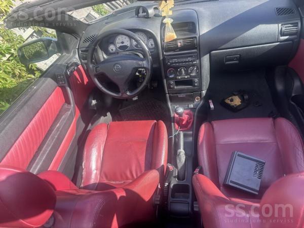 Opel Astra 2003 Liepāja vietnē Pelēks Opel Astra 2003 Liepāja, ar dzinēja tilpumu 2.20 L un nobraukumu 320 tūkst. km par 800 €, foto 3 vietnē AUTOMOTO.COM.LV