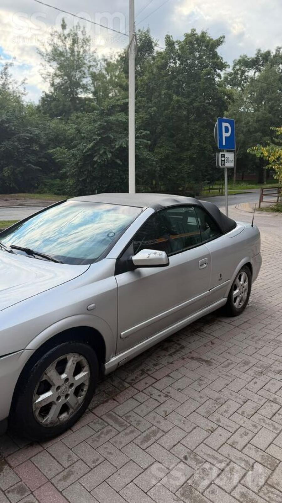 Grey Opel Astra 2005 in Riga, with an engine capacity of 2.20 L and mileage of 293 thousand km for 900 €, photo 3 on AUTOMOTO.COM.LV