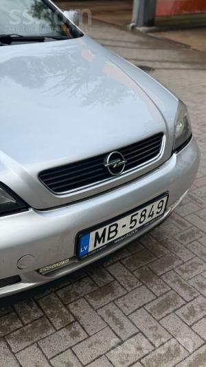 Grey Opel Astra 2005 in Riga, with an engine capacity of 2.20 L and mileage of 293 thousand km for 900 €, photo 8 on AUTOMOTO.COM.LV