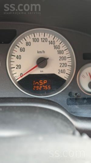 Grey Opel Astra 2005 in Riga, with an engine capacity of 2.20 L and mileage of 293 thousand km for 900 €, photo 12 on AUTOMOTO.COM.LV