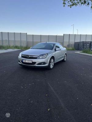 Серый Опель Астра 2006 в Каунас, объемом двигателя 1.60 л и пробегом 253 тыс. км за 1750 €, фото  на AUTOMOTO.COM.LV