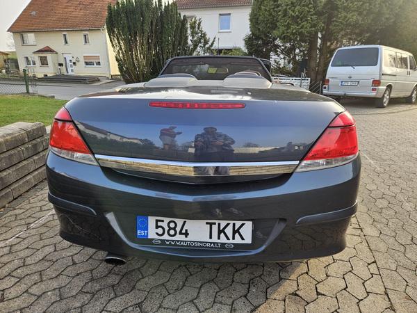 Grey Opel Astra 2006 in Narva, with an engine capacity of 1.90 L and mileage of 325 thousand km for 1900 €, photo 6 on AUTOMOTO.COM.LV