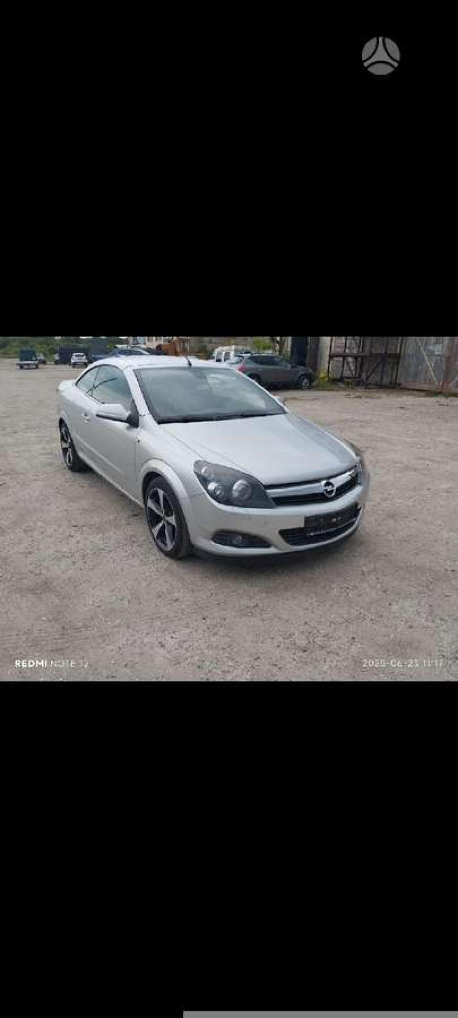 Grey Opel Astra 2007 in Kelme, with an engine capacity of 1.90 L and mileage of 110 thousand km for 1950 €, photo 2 on AUTOMOTO.COM.LV