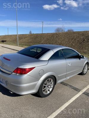 Pelēks Opel Astra 2007 Daugavpils, ar dzinēja tilpumu 1.90 L un nobraukumu 271 tūkst. km par 2300 €, foto 3 vietnē AUTOMOTO.COM.LV
