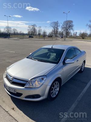 Pelēks Opel Astra 2007 Daugavpils, ar dzinēja tilpumu 1.90 L un nobraukumu 271 tūkst. km par 2300 €, foto 5 vietnē AUTOMOTO.COM.LV