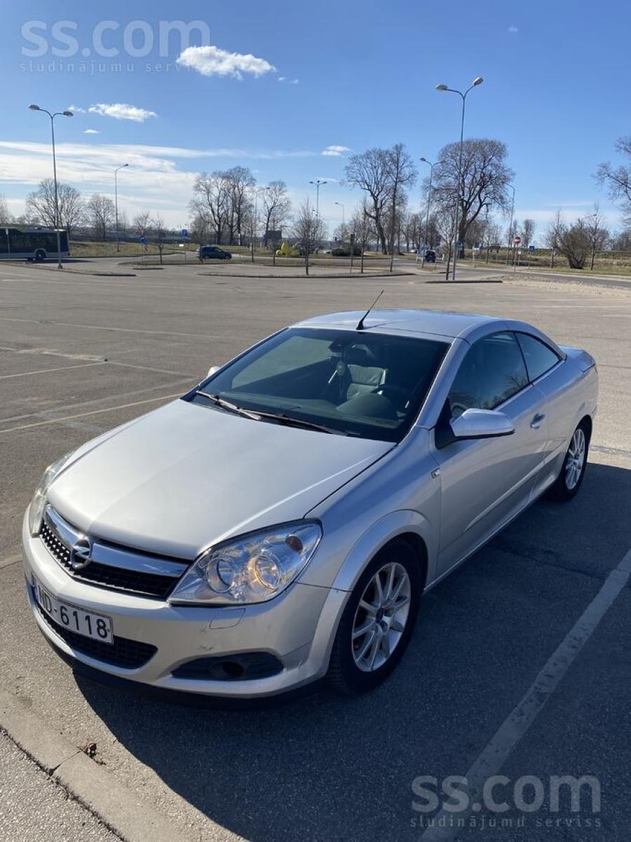 Pelēks Opel Astra 2007 Daugavpils, ar dzinēja tilpumu 1.90 L un nobraukumu 271 tūkst. km par 2300 €, foto 5 vietnē AUTOMOTO.COM.LV