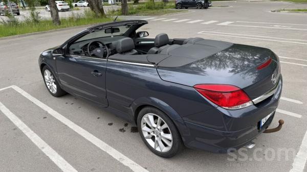 Pelēks Opel Astra 2007 Rīga, ar dzinēja tilpumu 1.60 L un nobraukumu 217 tūkst. km par 3000 €, foto 2 vietnē AUTOMOTO.COM.LV