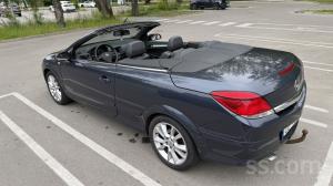 Grey Opel Astra 2007 in Riga, with an engine capacity of 1.60 L and mileage of 217 thousand km for 3000 €, photo 3 on AUTOMOTO.COM.LV