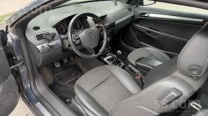 Grey Opel Astra 2007 in Riga, with an engine capacity of 1.60 L and mileage of 217 thousand km for 3000 €, photo 7 on AUTOMOTO.COM.LV