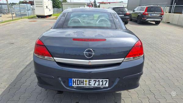Pelēks Opel Astra 2007 Kauņa, ar dzinēja tilpumu 1.91 L un nobraukumu 210 tūkst. km par 2200 €, foto 5 vietnē AUTOMOTO.COM.LV