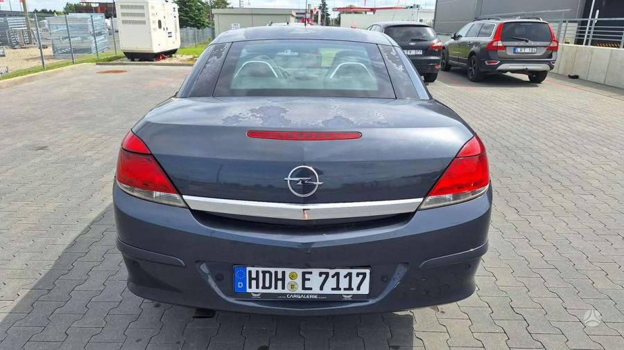 Pelēks Opel Astra 2007 Kauņa, ar dzinēja tilpumu 1.91 L un nobraukumu 210 tūkst. km par 2200 €, foto 6 vietnē AUTOMOTO.COM.LV