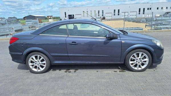 Pelēks Opel Astra 2007 Kauņa, ar dzinēja tilpumu 1.91 L un nobraukumu 210 tūkst. km par 2200 €, foto 10 vietnē AUTOMOTO.COM.LV