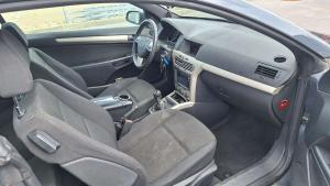 Pelēks Opel Astra 2007 Kauņa, ar dzinēja tilpumu 1.91 L un nobraukumu 210 tūkst. km par 2200 €, foto 14 vietnē AUTOMOTO.COM.LV