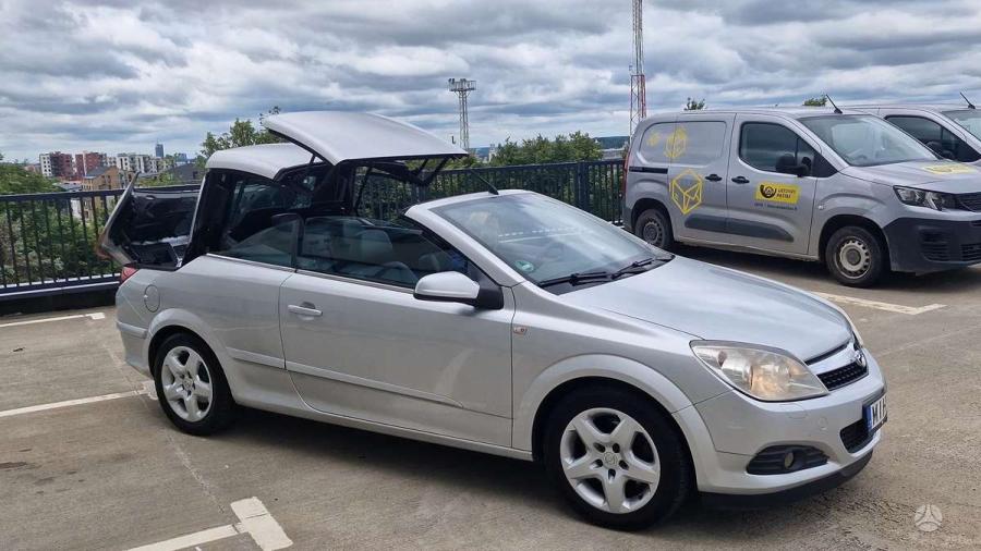 Pelēks Opel Astra 2007 Viļņa, ar dzinēja tilpumu 1.91 L un nobraukumu 236 tūkst. km par 3150 €, foto 10 vietnē AUTOMOTO.COM.LV
