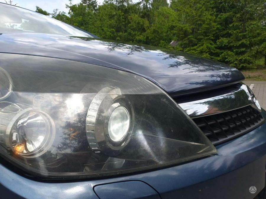 Pelēks Opel Astra 2007 Kazlų Rūda, ar dzinēja tilpumu 1.90 L un nobraukumu 237 tūkst. km par 1950 €, foto 10 vietnē AUTOMOTO.COM.LV