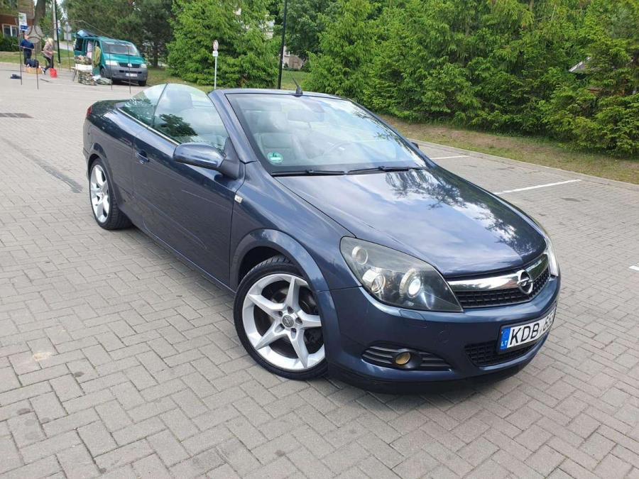 Pelēks Opel Astra 2007 Kazlų Rūda, ar dzinēja tilpumu 1.90 L un nobraukumu 237 tūkst. km par 1950 €, foto 16 vietnē AUTOMOTO.COM.LV