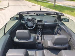 Pelēks Opel Astra 2007 Kazlų Rūda, ar dzinēja tilpumu 1.90 L un nobraukumu 237 tūkst. km par 1950 €, foto 18 vietnē AUTOMOTO.COM.LV