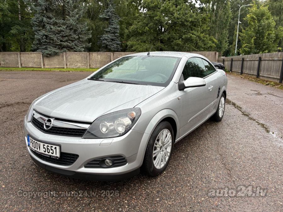 Grey Opel Astra 2007 in Tartu, with an engine capacity of 1.60 L and mileage of 150 thousand km for 3490 €, photo 8 on AUTOMOTO.COM.LV