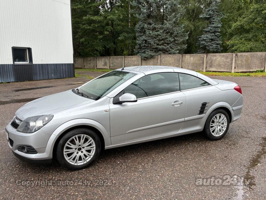 Grey Opel Astra 2007 in Tartu, with an engine capacity of 1.60 L and mileage of 150 thousand km for 3490 €, photo 11 on AUTOMOTO.COM.LV