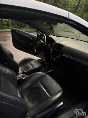Pelēks Opel Astra 2008 Alīta, ar dzinēja tilpumu 1.90 L un nobraukumu 370 tūkst. km par 3000 €, foto 5 vietnē AUTOMOTO.COM.LV