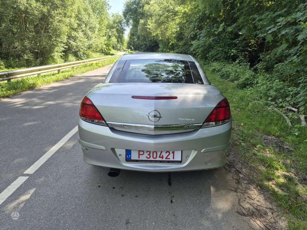 Pelēks Opel Astra 2008 Kauņa, ar dzinēja tilpumu 1.90 L un nobraukumu 293 tūkst. km par 2800 €, foto 4 vietnē AUTOMOTO.COM.LV