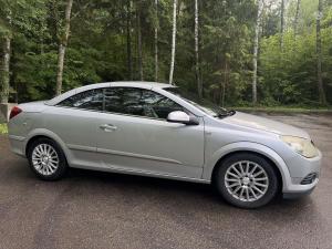 Pelēks Opel Astra 2008 Alīta, ar dzinēja tilpumu 1.91 L un nobraukumu 371 tūkst. km par 1800 €, foto 5 vietnē AUTOMOTO.COM.LV