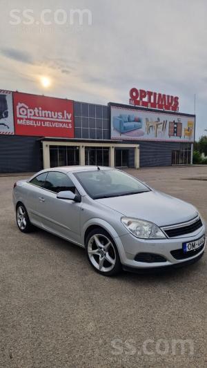 Grey Opel Astra 2008 in Jekabpils, with an engine capacity of 1.80 L and mileage of 217 thousand km for 2500 €, photo 8 on AUTOMOTO.COM.LV