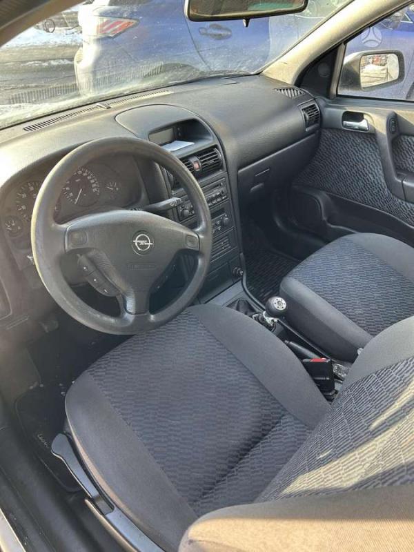 Pelēks Opel Astra 2002 Viļņa, ar dzinēja tilpumu 0.00 L un nobraukumu 255 tūkst. km par 700 €, foto 4 vietnē AUTOMOTO.COM.LV