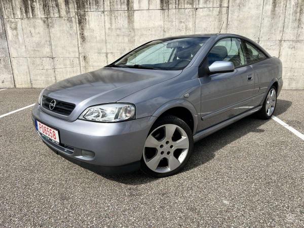 Pelēks Opel Astra 2004 Viļņa, ar dzinēja tilpumu 2.20 L un nobraukumu 188 tūkst. km par 1799 €, foto 1 vietnē AUTOMOTO.COM.LV