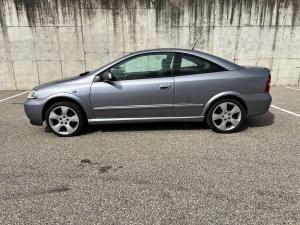 Pelēks Opel Astra 2004 Viļņa, ar dzinēja tilpumu 2.20 L un nobraukumu 188 tūkst. km par 1799 €, foto 11 vietnē AUTOMOTO.COM.LV