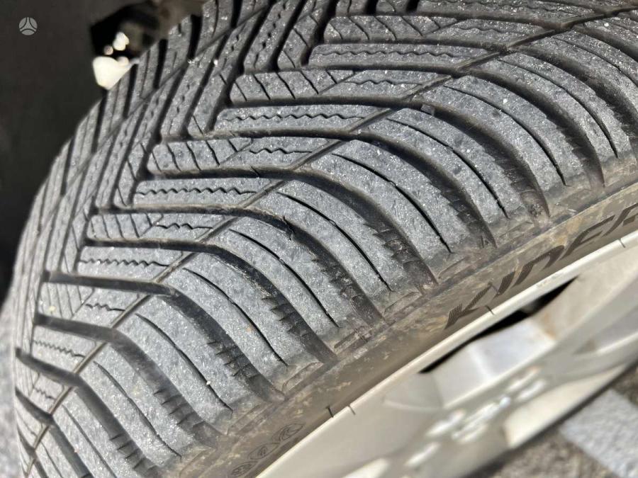 Pelēks Opel Astra 2004 Viļņa, ar dzinēja tilpumu 2.20 L un nobraukumu 188 tūkst. km par 1799 €, foto 27 vietnē AUTOMOTO.COM.LV