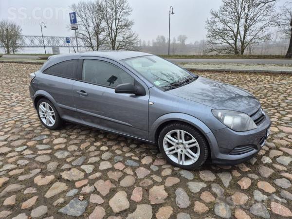 Grey Opel Astra 2005 in Daugavpils, with an engine capacity of 1.90 L and mileage of 256 thousand km for 1800 €, photo 2 on AUTOMOTO.COM.LV