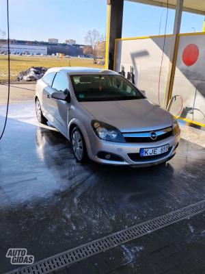 Grey Opel Astra 2005 in Siauliai, with an engine capacity of 1.40 L and mileage of 349 thousand km for 650 €, photo  on AUTOMOTO.COM.LV