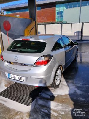 Grey Opel Astra 2005 in Siauliai, with an engine capacity of 1.40 L and mileage of 349 thousand km for 650 €, photo 5 on AUTOMOTO.COM.LV