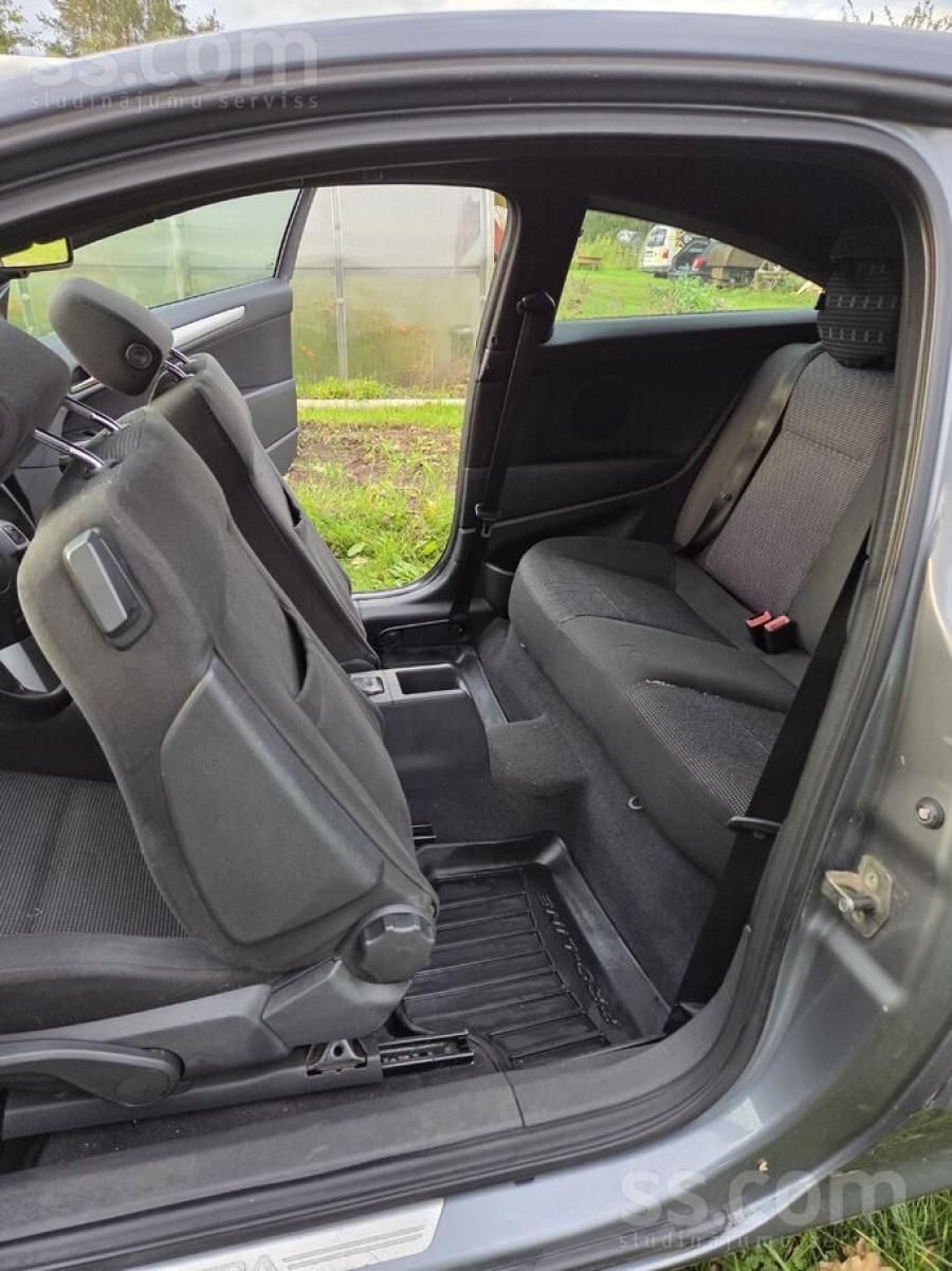 Pelēks Opel Astra 2005 Ogre, ar dzinēja tilpumu 1.70 L un nobraukumu 0 tūkst. km par 1400 €, foto 12 vietnē AUTOMOTO.COM.LV