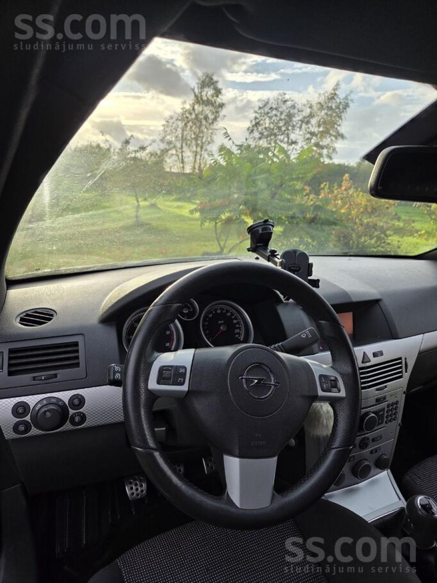 Pelēks Opel Astra 2005 Ogre, ar dzinēja tilpumu 1.70 L un nobraukumu 0 tūkst. km par 1400 €, foto 15 vietnē AUTOMOTO.COM.LV