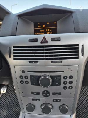 Pelēks Opel Astra 2005 Viļņa, ar dzinēja tilpumu 1.91 L un nobraukumu 339 tūkst. km par 900 €, foto 11 vietnē AUTOMOTO.COM.LV