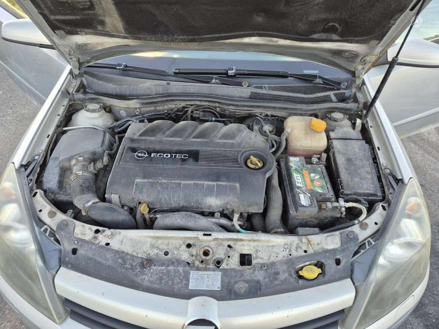 Pelēks Opel Astra 2005 Viļņa, ar dzinēja tilpumu 1.91 L un nobraukumu 339 tūkst. km par 900 €, foto 13 vietnē AUTOMOTO.COM.LV