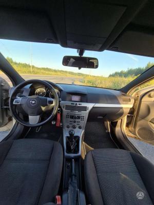 Pelēks Opel Astra 2005 Viļņa, ar dzinēja tilpumu 1.91 L un nobraukumu 339 tūkst. km par 900 €, foto 15 vietnē AUTOMOTO.COM.LV