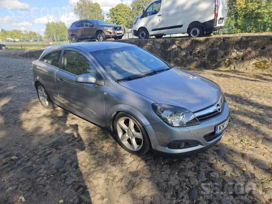 Pelēks Opel Astra 2005 Cēsis, ar dzinēja tilpumu 1.90 L un nobraukumu 305 tūkst. km par 1450 €, foto 4 vietnē AUTOMOTO.COM.LV