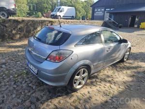 Pelēks Opel Astra 2005 Cēsis, ar dzinēja tilpumu 1.90 L un nobraukumu 305 tūkst. km par 1450 €, foto 5 vietnē AUTOMOTO.COM.LV