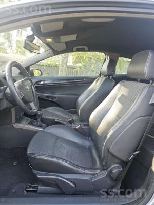 Pelēks Opel Astra 2005 Cēsis, ar dzinēja tilpumu 1.90 L un nobraukumu 305 tūkst. km par 1450 €, foto 8 vietnē AUTOMOTO.COM.LV