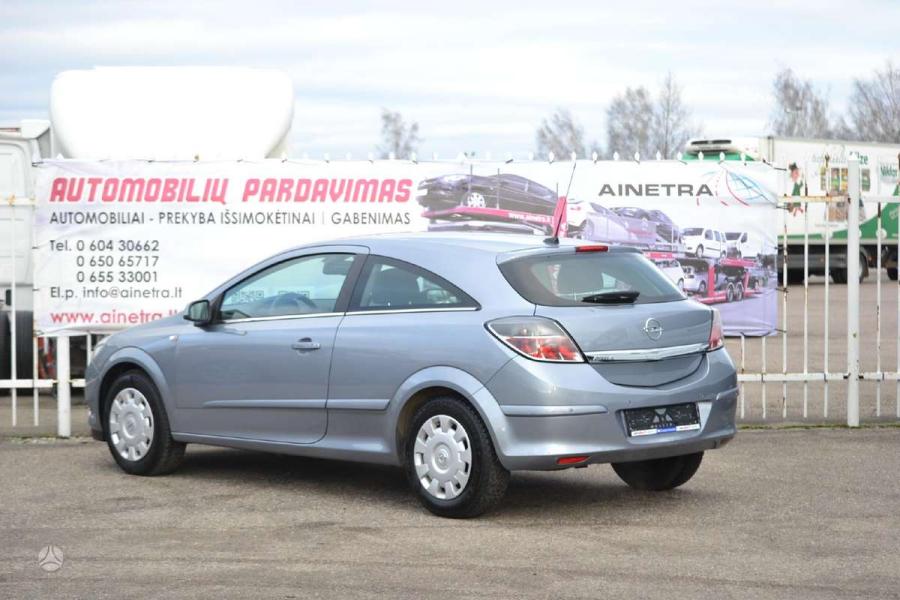 Grey Opel Astra 2006 in Marijampole, with an engine capacity of 1.80 L and mileage of 105 thousand km for 2950 €, photo 3 on AUTOMOTO.COM.LV