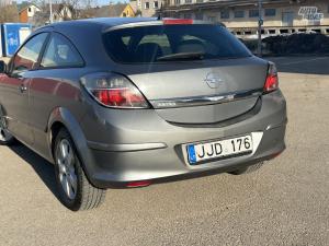 Grey Opel Astra 2006 in Utena, with an engine capacity of 1.30 L and mileage of 253 thousand km for 1400 €, photo 4 on AUTOMOTO.COM.LV