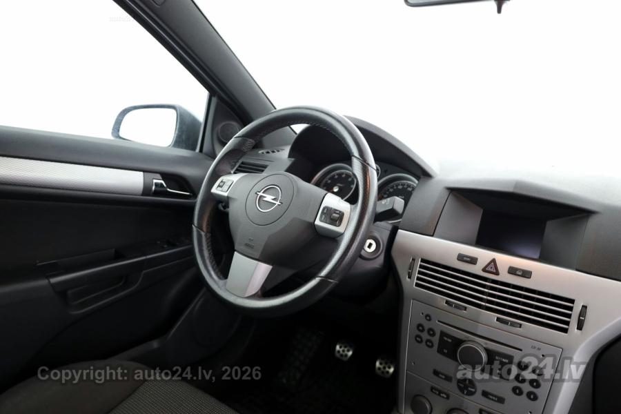 Pelēks Opel Astra 2006 Tallina, ar dzinēja tilpumu 1.60 L un nobraukumu 172 tūkst. km par 1099 €, foto 6 vietnē AUTOMOTO.COM.LV