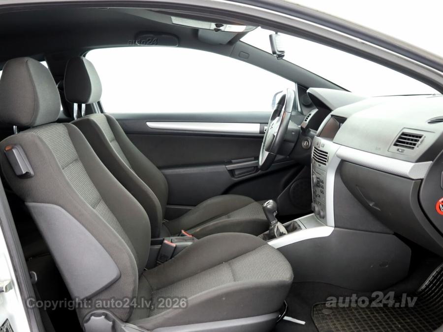 Pelēks Opel Astra 2006 Tallina, ar dzinēja tilpumu 1.60 L un nobraukumu 172 tūkst. km par 1099 €, foto 7 vietnē AUTOMOTO.COM.LV