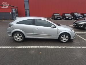 Grey Opel Astra 2006 in Kaunas, with an engine capacity of 1.80 L and mileage of 240 thousand km for 1345 €, photo 4 on AUTOMOTO.COM.LV